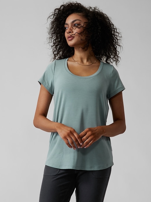 Athleta Stratus Ii Tee