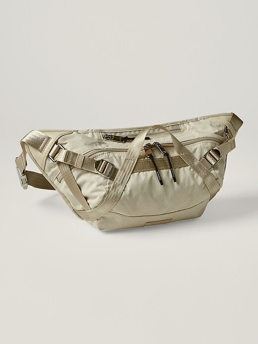 Excursion Large Belt Bag | Athleta